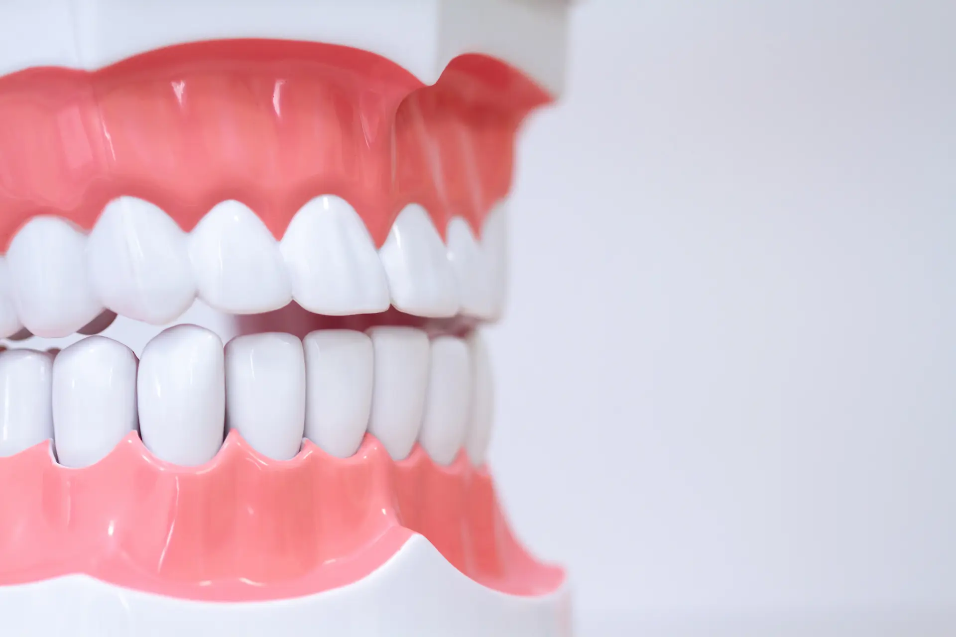 Permanent Dentures vs. Dental Implants: What is the Difference? | Hanna ...