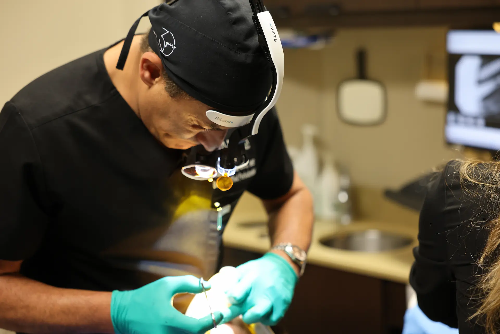 Is it Worth Getting Dental Implants at 70 Years Old? | Hanna Dental ...